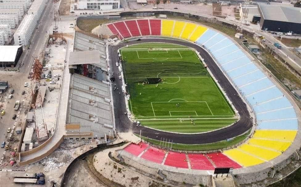 Kinshasa : le Stade Tata Raphaël sera rebaptisé « Ali-Foreman » pour le ...